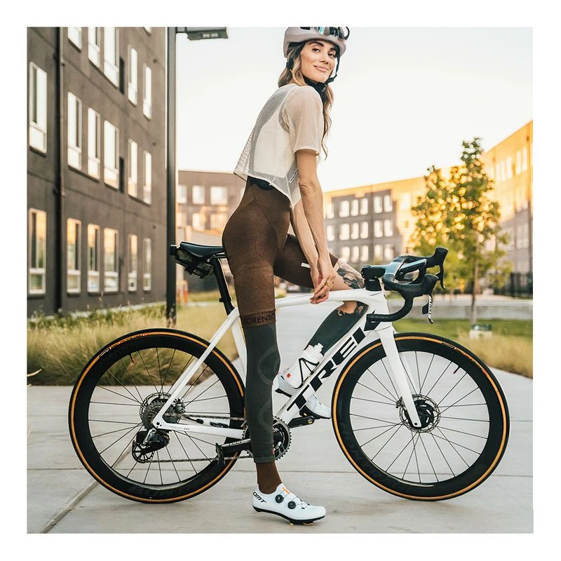 DMT KR0 Cycling Shoes (Coral/Black) | Sportpursuit.com