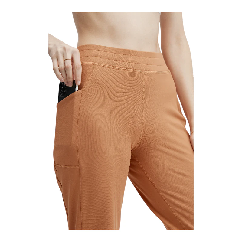 Fabletics Womens On The Go Joggers (Brown) | Sportpursuit.com