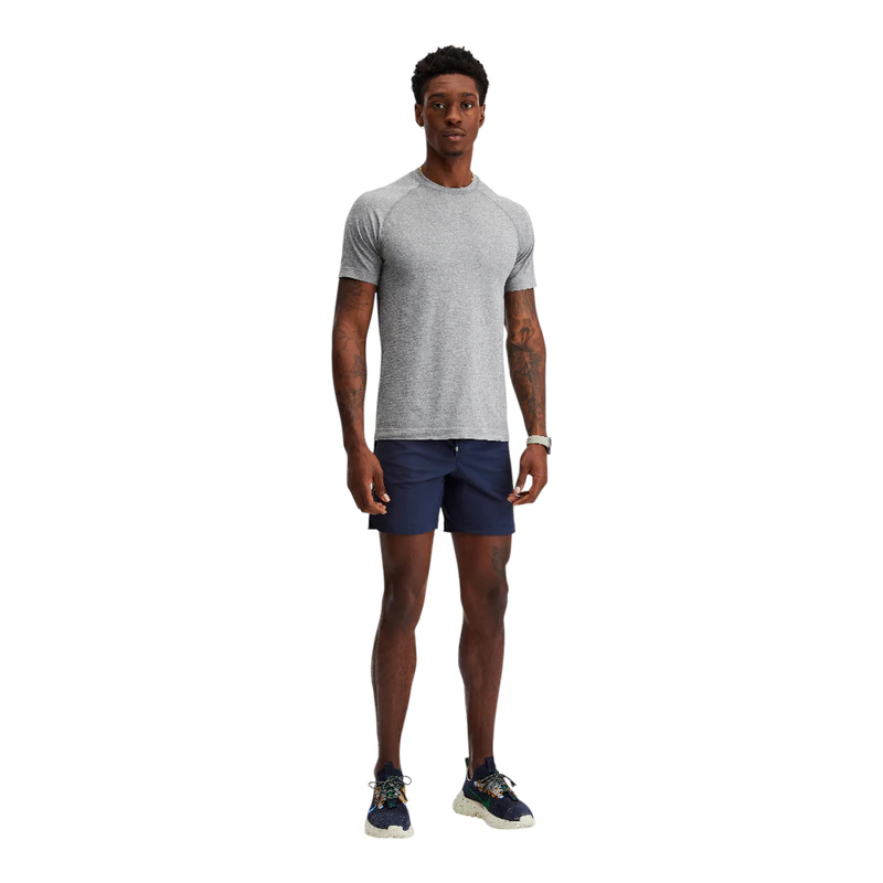 Fabletics Mens Theing Day Short-Sleeve T-Shirt (Grey) | Sportpursuit.c