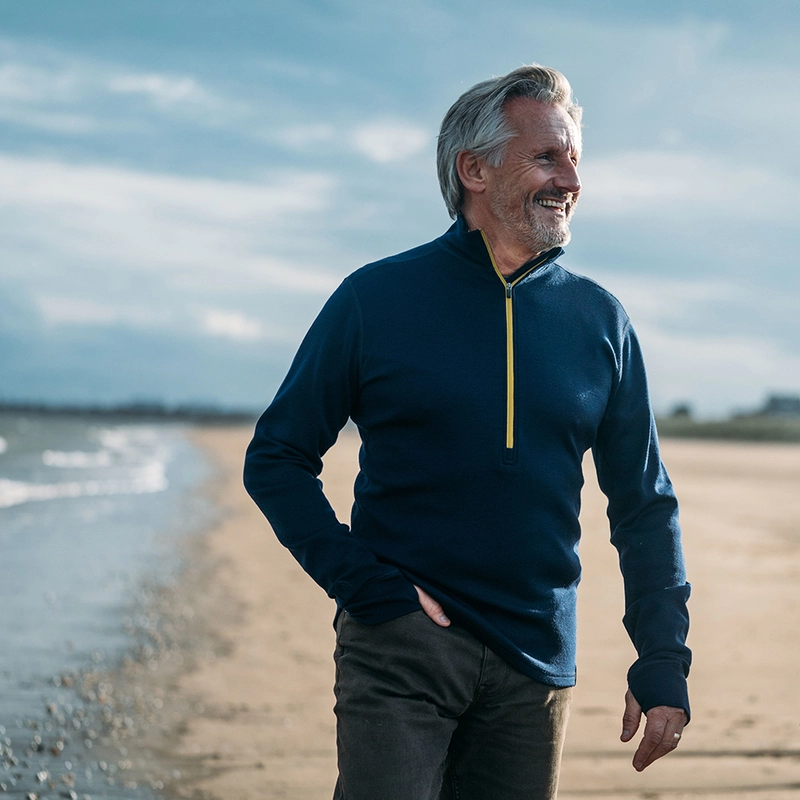 Isobaa Mens Merino 320 Long Sleeve Half Zip (Navy/Lime) | Sportpursuit