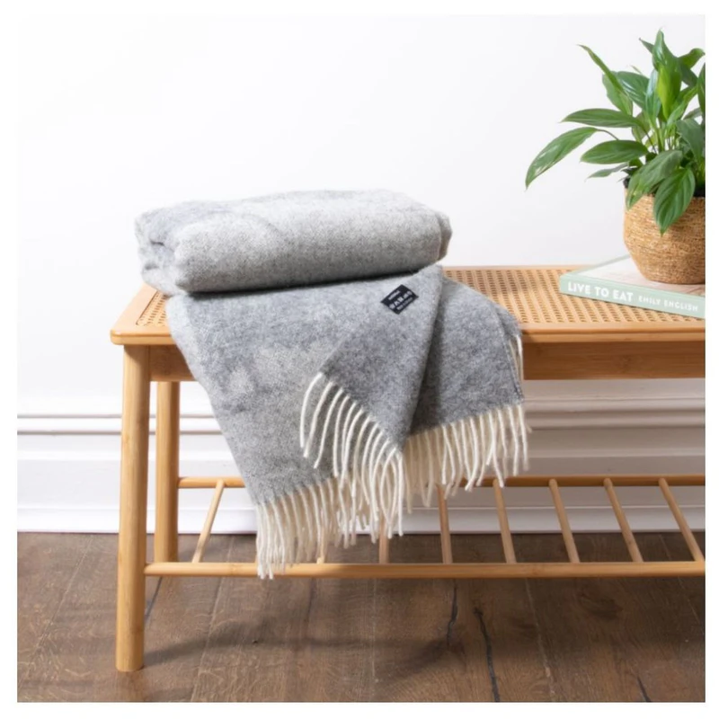 Native Natural Highland Cow Wool Blanket (Grey) | Sportpursuit.com