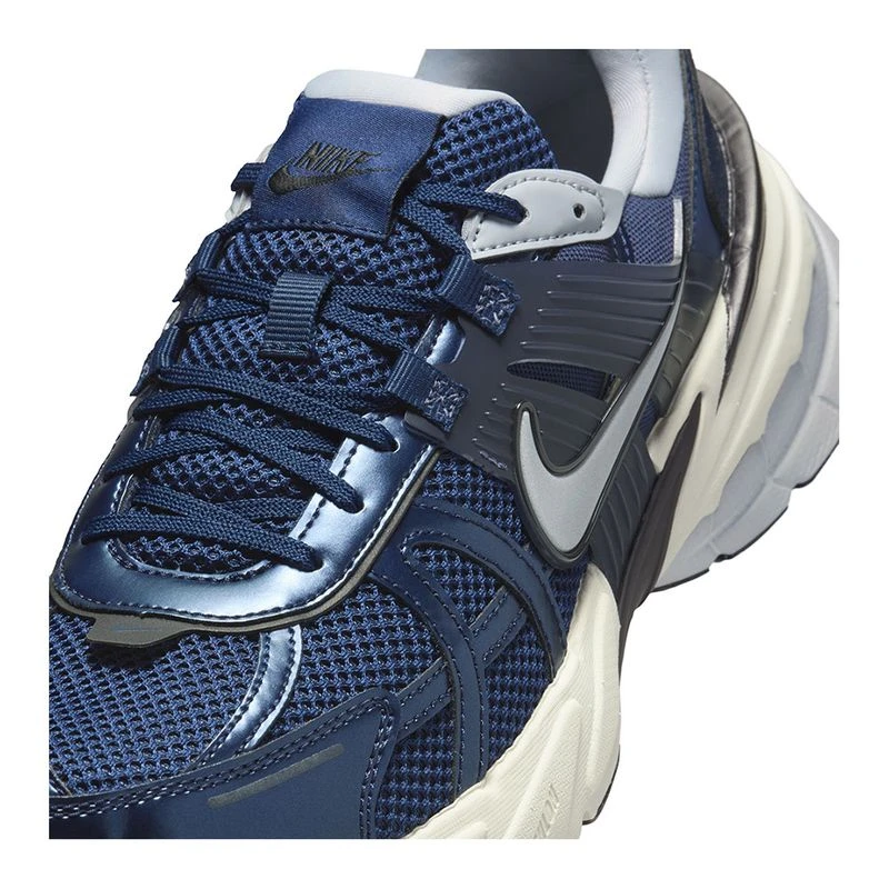 Nike Mens V2K Run Casual Shoes (Blue) | Sportpursuit.com
