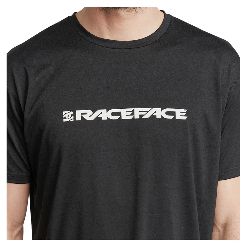 Race Face RF Classic Logo Short-Sleeve T-Shirt (Black) | Sportpursuit.