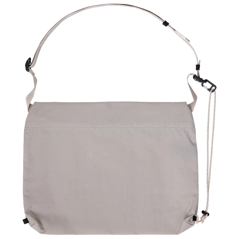 Rapha Tech Musette Messenger Bag (Stone/Silver) | Sportpursuit.com