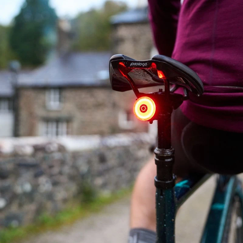 Rivelo Bealach 100 Smart Rear Bike Light (Black) | Sportpursuit.com