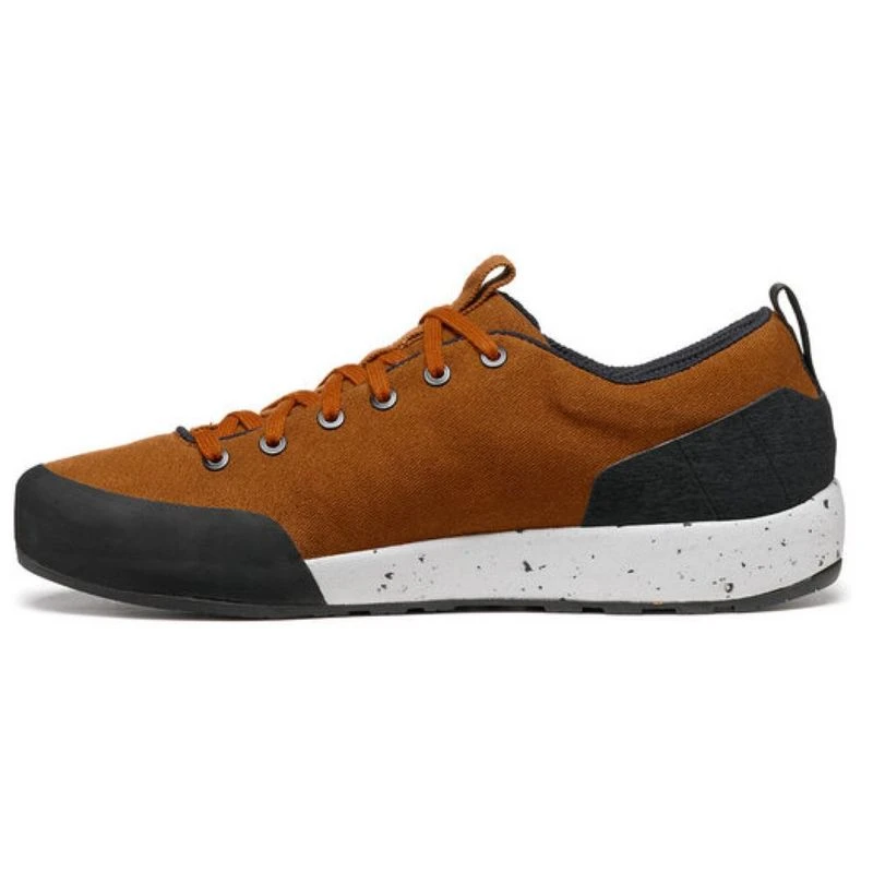 Scarpa Mens Spirit Approach Shoes (Orange) | Sportpursuit.com