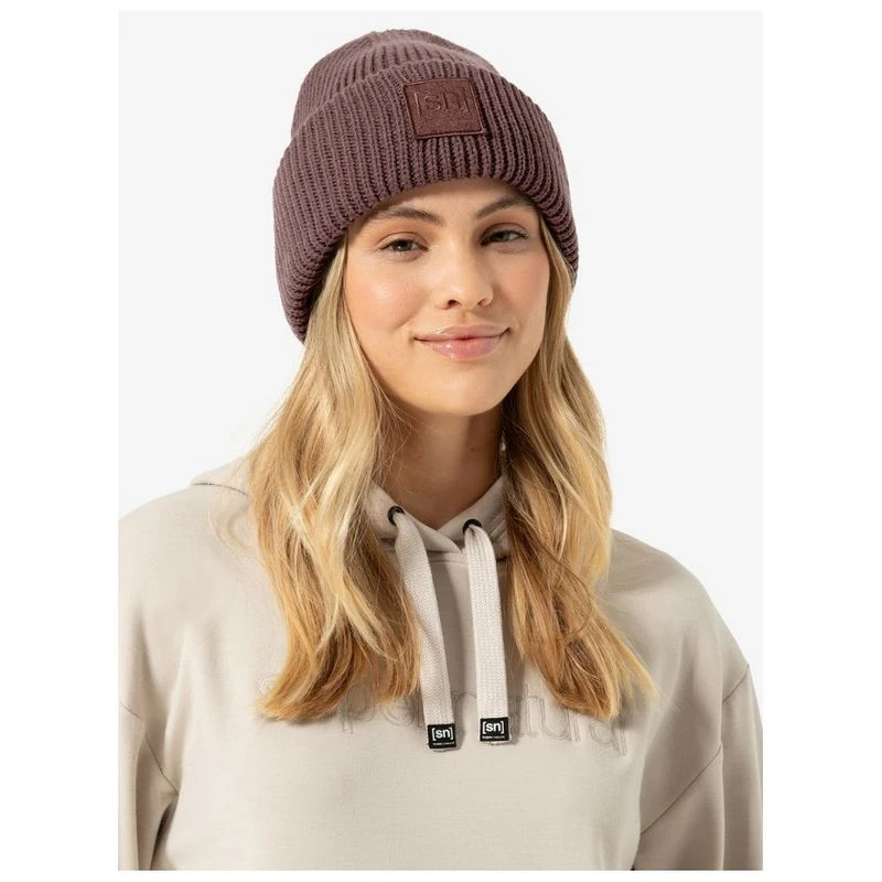 SuperNatural Krissini Beanie (Raisin) | Sportpursuit.com