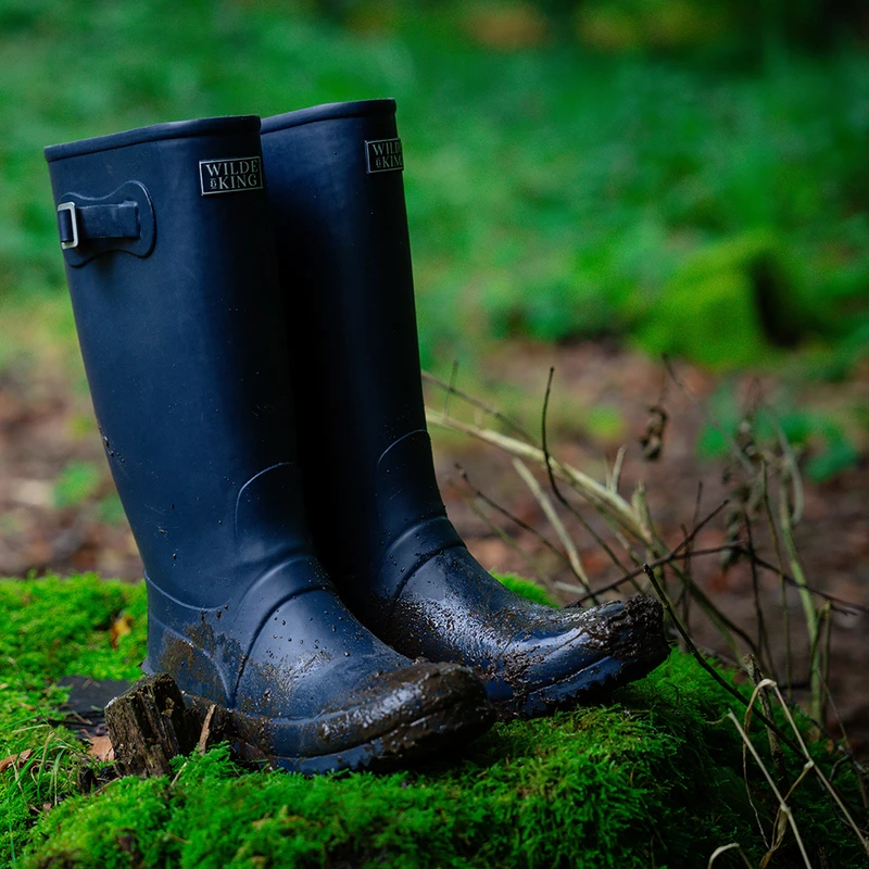 WildeandKing Mens Netherfield Wellington Boots (Navy) | Sportpursuit.c