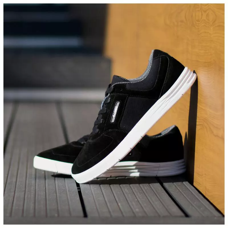 Lando Mens Pivot Shoes (Black) | Sportpursuit.com